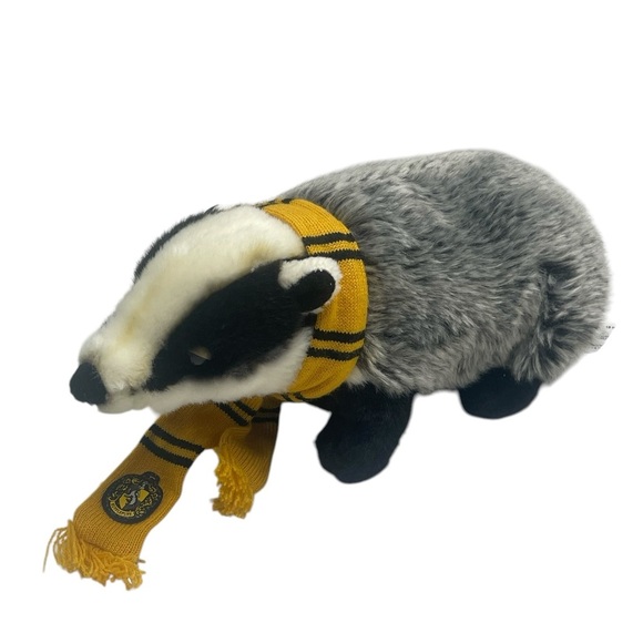 Universal | Toys | Universal Harry Potter Hufflepuff Badger Emblem ...